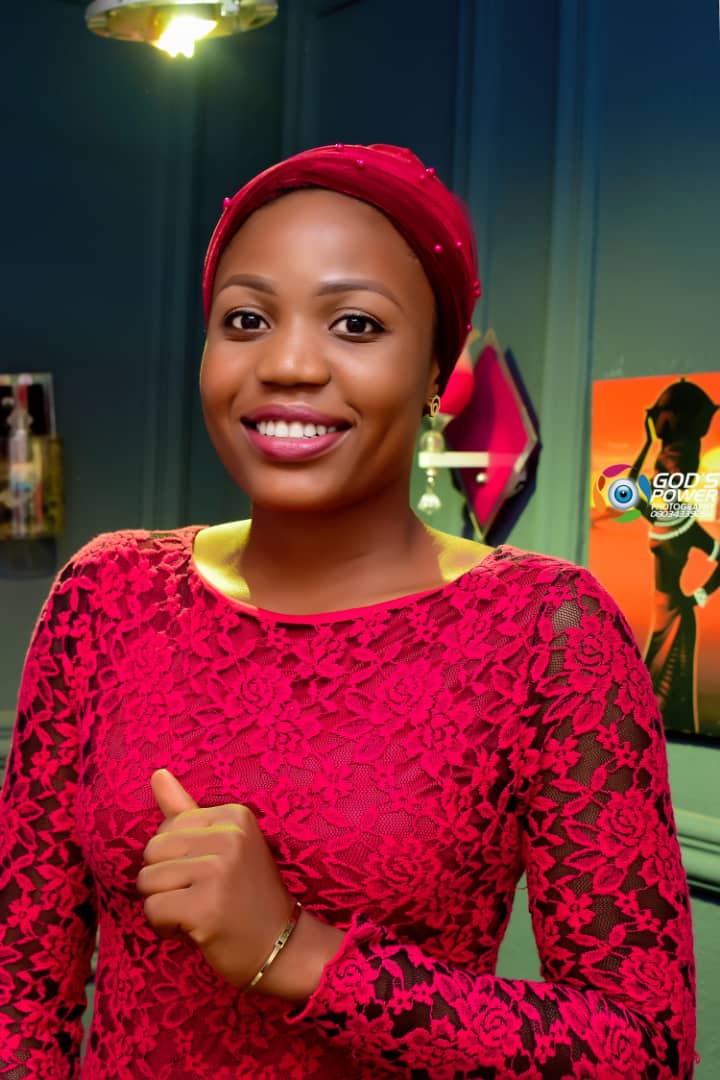 Olayemi Olufunke Biography (Career, Age, Education) | Naijabiography Media